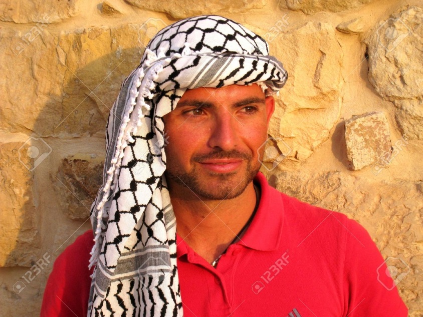All about the Palestinian keffiyeh – Peace Alliance Winnipeg News